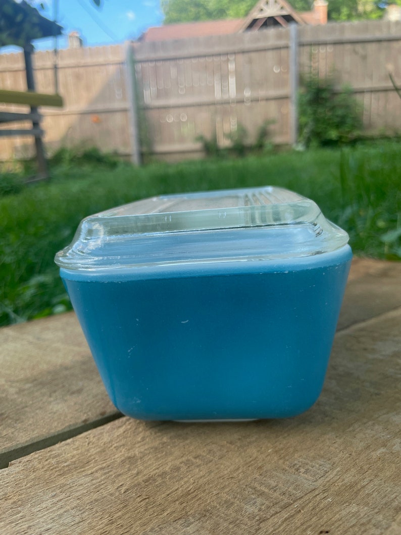 Vintage Blue/teal Pyrex Refrigerator Box With Lid - Etsy