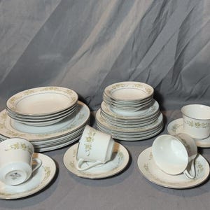 Vintage 28pc Royal Court “sharon” Fine China Dinner Set for 4 Plates ...