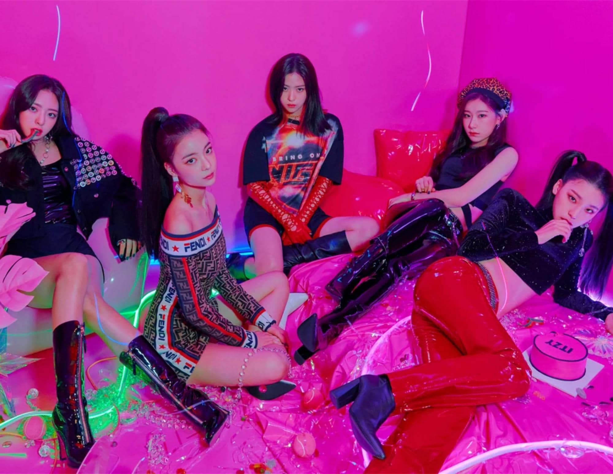 ITZY Group Posters 1 ~ Kpop Poster ~ ITZY ~ - Etsy