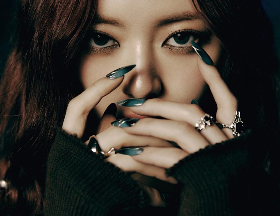 ITZY Yuna Posters 1 ~ Kpop Poster ~ ITZY ~ - Etsy