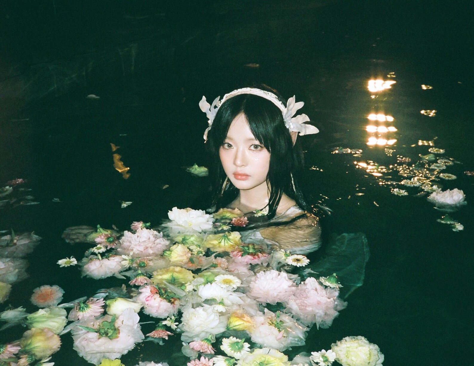 New Jeans Hanni Posters 1 Kpop Poster New Jeans - Etsy