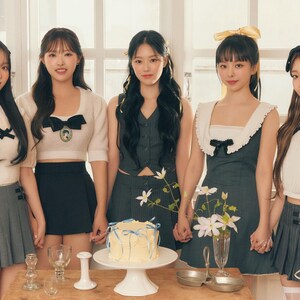 Loossemble Group Posters ~ Kpop Poster ~ Loossemble ~ - Etsy