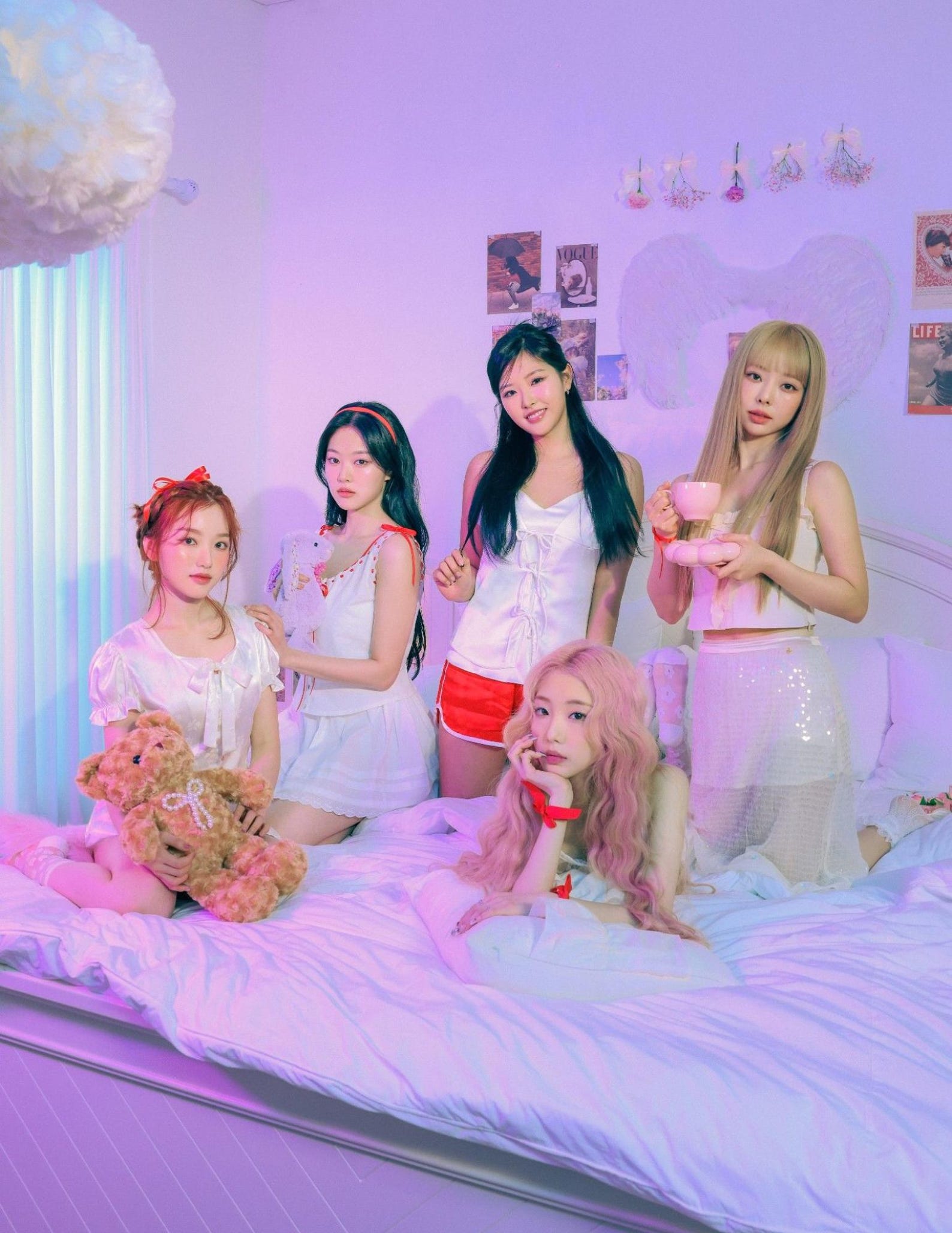 Loossemble Group Posters ~ Kpop Poster ~ Loossemble ~ - Etsy