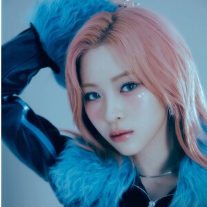 ITZY Ryujin Posters 1 ~ Kpop Poster ~ ITZY ~ - Etsy