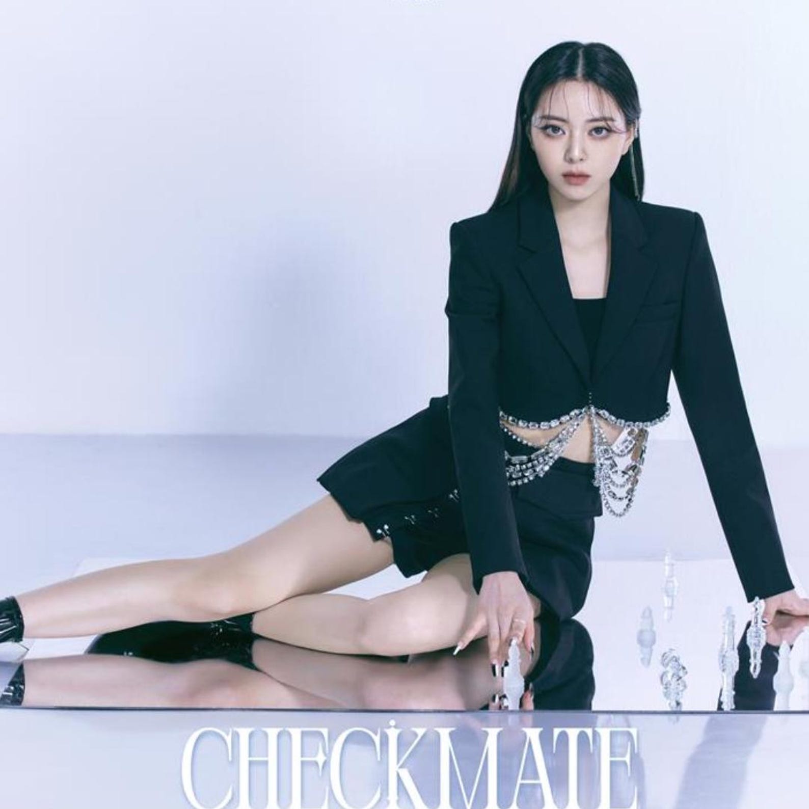 ITZY Yuna Posters 2 ~ Kpop Poster ~ ITZY ~ - Etsy