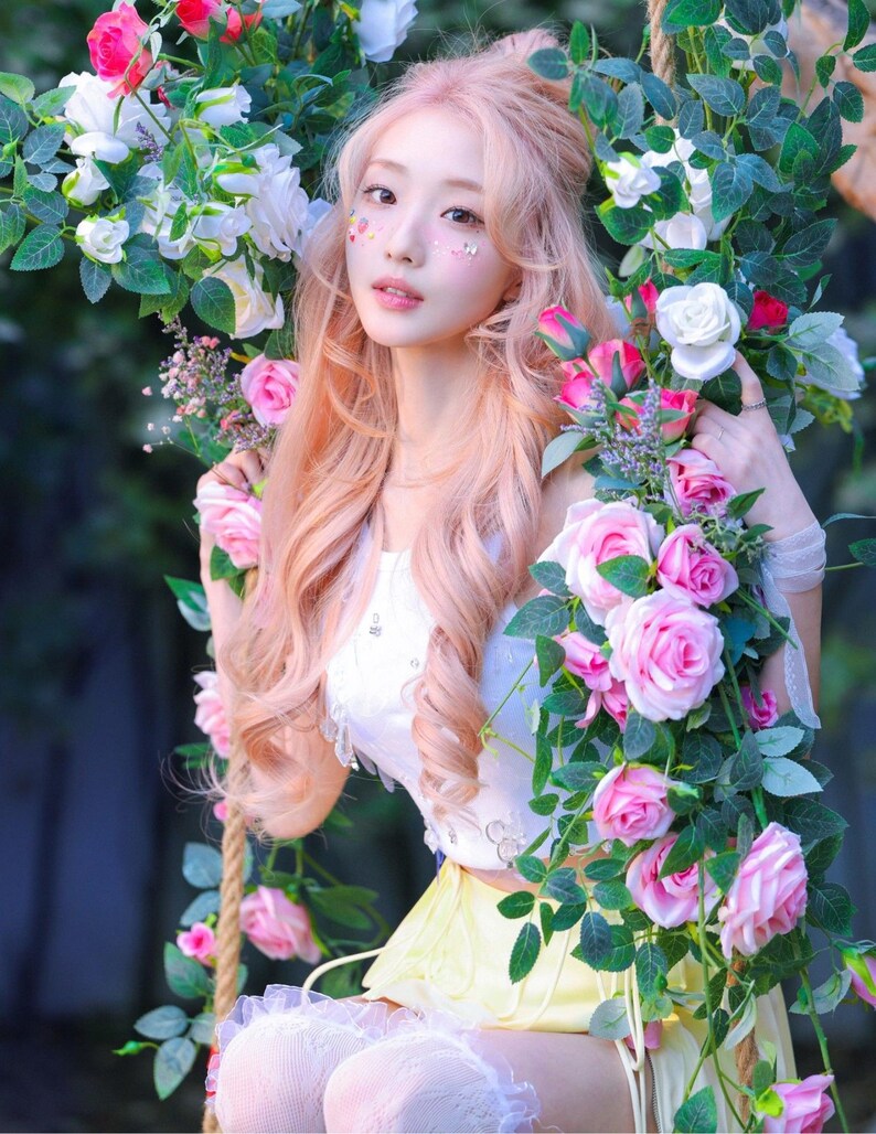 Loossemble Yeojin Posters 1 ~ Kpop Poster ~ Loossemble ~ - Etsy