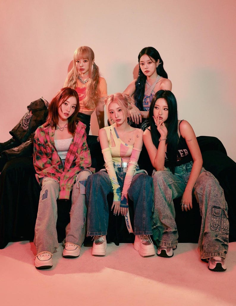 Loossemble Group Posters ~ Kpop Poster ~ Loossemble ~ - Etsy