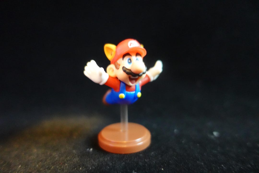 Super Mario 35th Anniversary Furuta Japan Super Mario Figure Raccoon ...