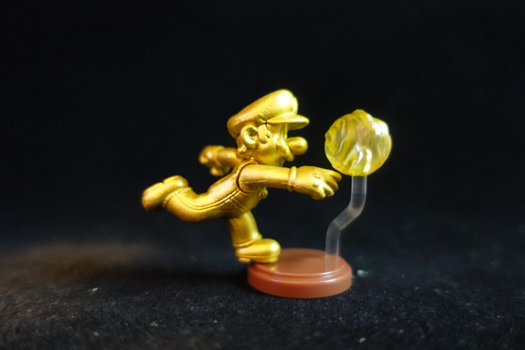 Super Mario 35th Anniversary Furuta Japan Super Mario Figure Gold Mario ...