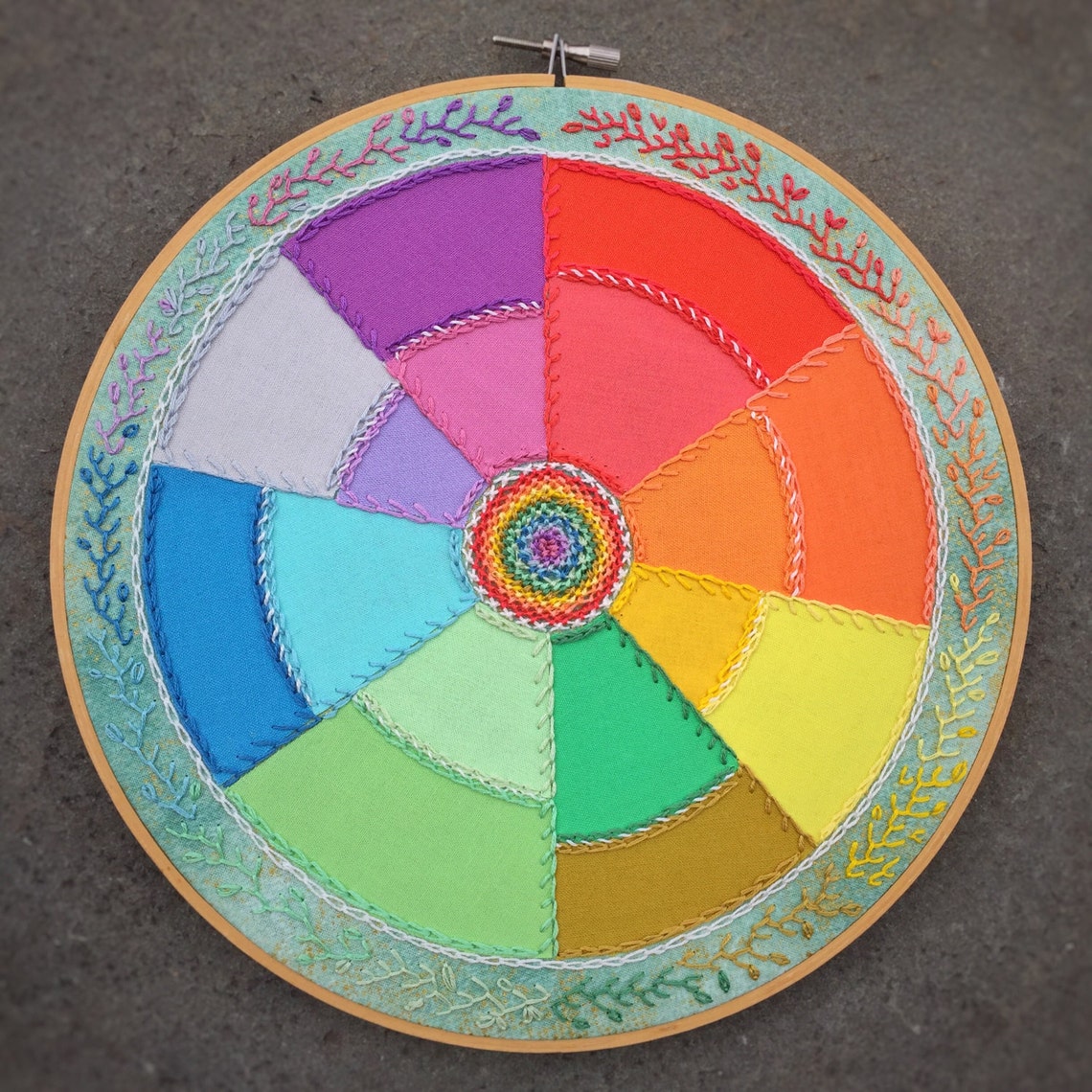 Fractured Color Wheel a Wildboho Applique & Embroidery Pattern - Etsy