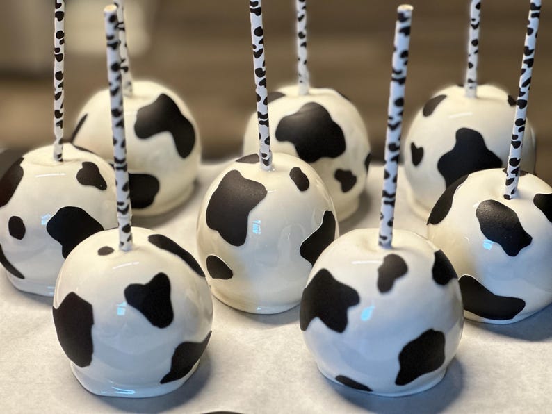 Cow Print Candy Apples, Rodeo, Cowgirl, Cowboy, Birthday Party Treats ...