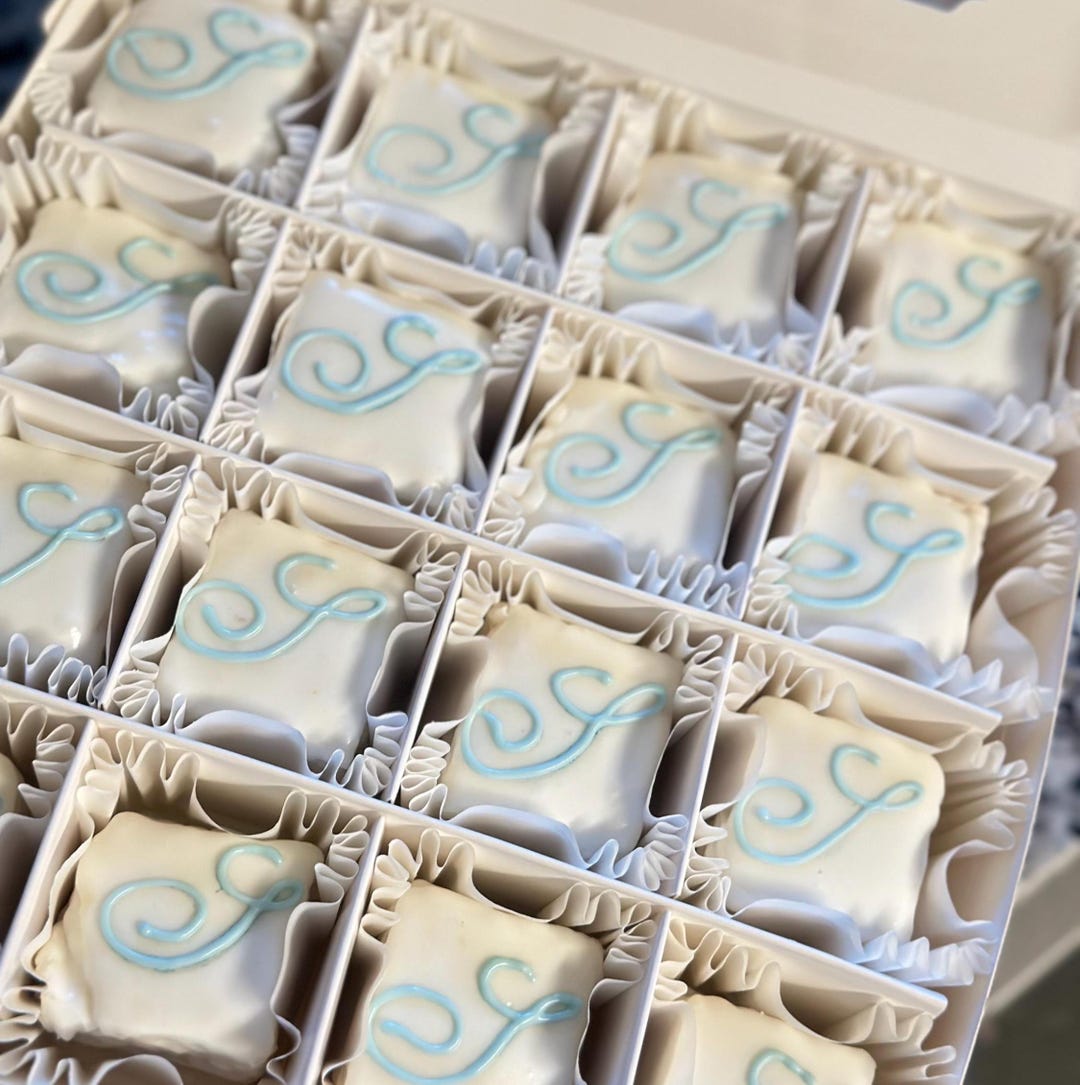 Monogrammed Petit Four Tea Cakes, 1 Dozen, Custom Tea Cakes - Etsy