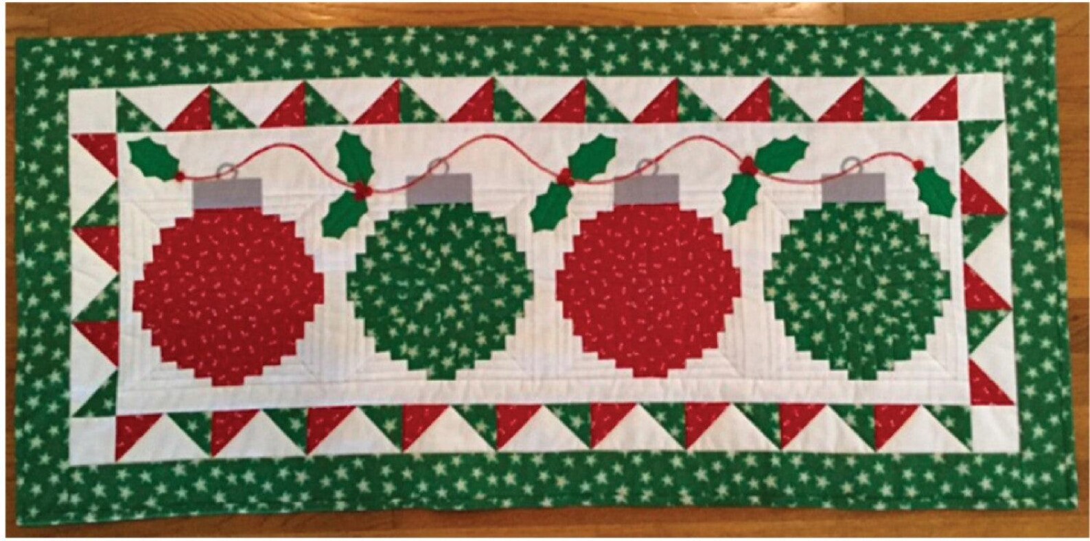 Happy Noel Quilt Pattern by Deb Heatherly for Cut Loose Press - Etsy