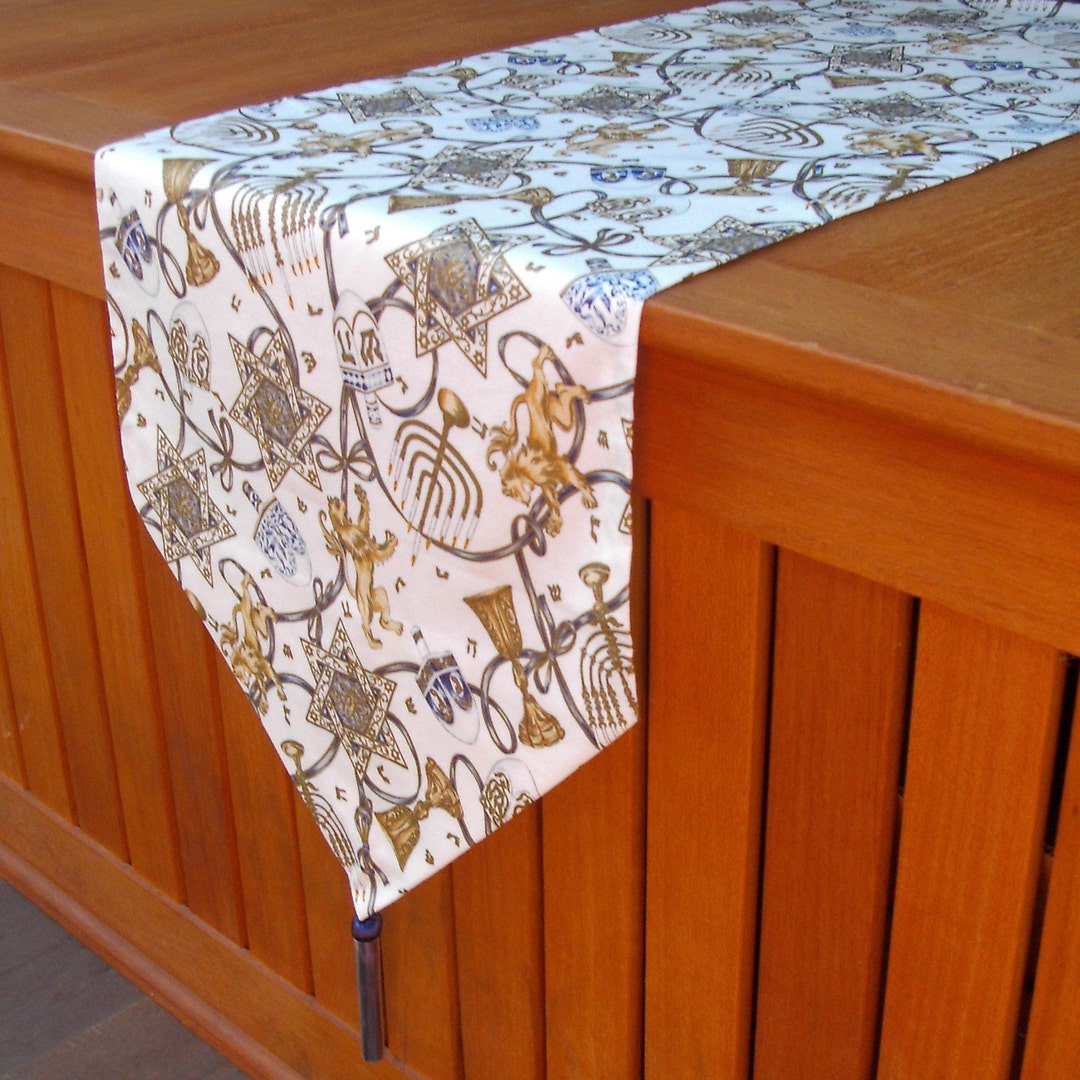 LION of JUDAH Table Runner for HANUKKAH - Etsy