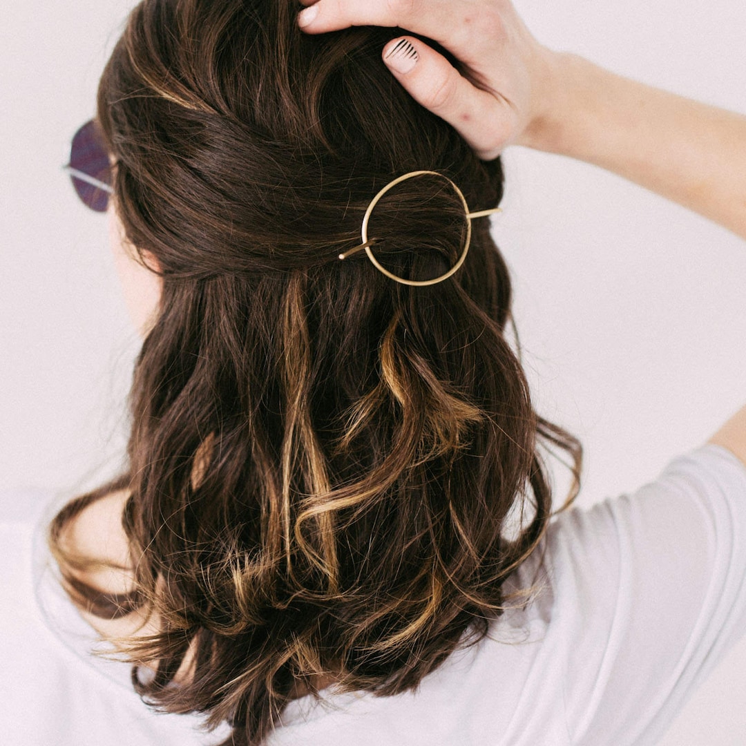 Minimal Brass Hair Pin, Round Hair Piece, Simple Hair Accessory, Curly ...