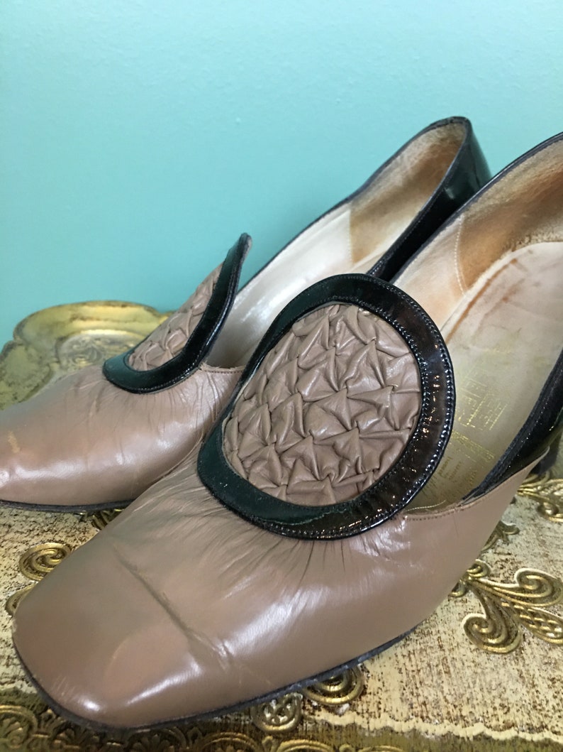 1960s Mod Shoes Sevilla Shoes Taupe and Black Vintage 60s | Etsy