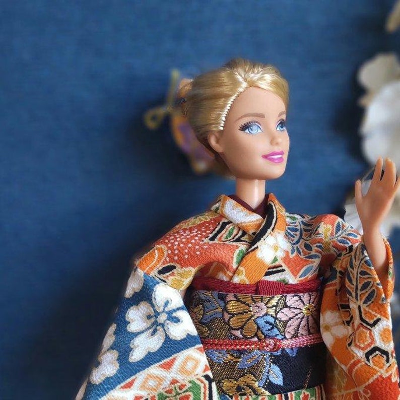 Japanese Real Kimono: Fashion Doll Luxery Clothes Set Doll Clothes for ...