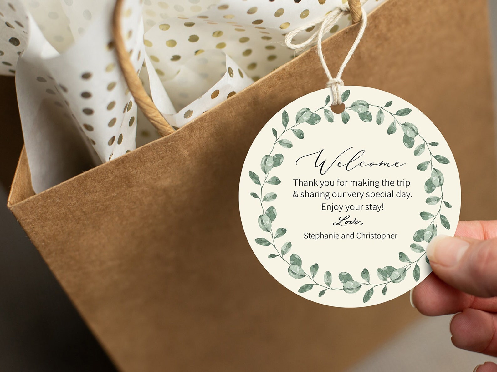 Round Welcome Tag, Round Tag for Gift Bag, Gable Box, Green Wreath ...