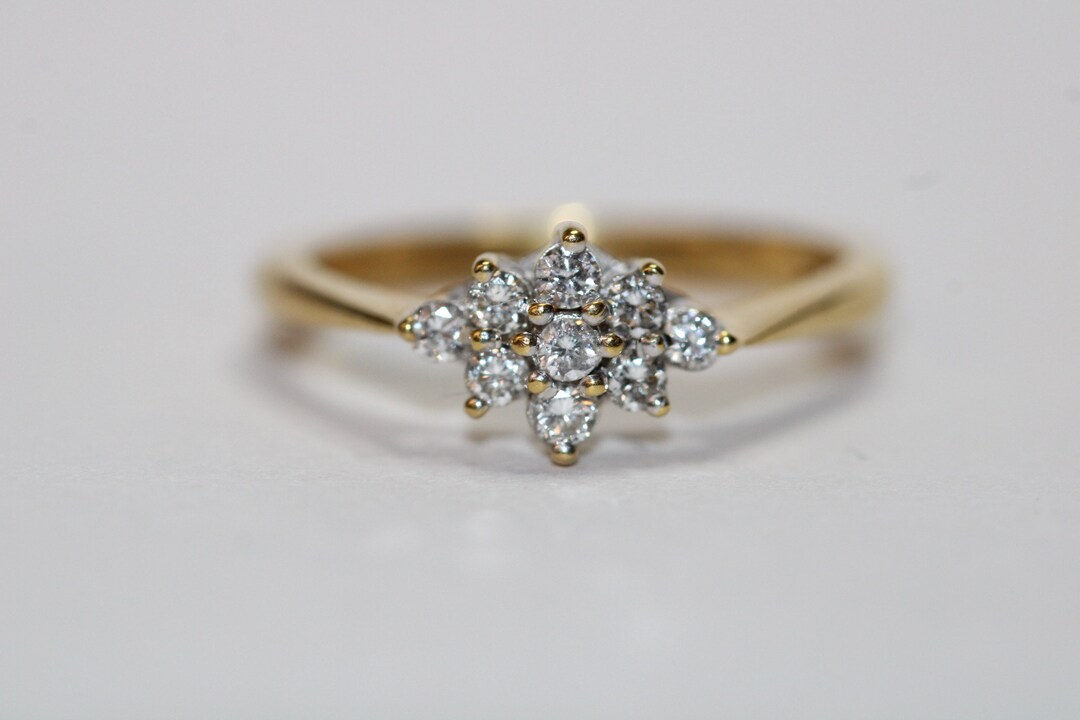 18ct Yellow Gold Diamond Cluster Ring - Etsy
