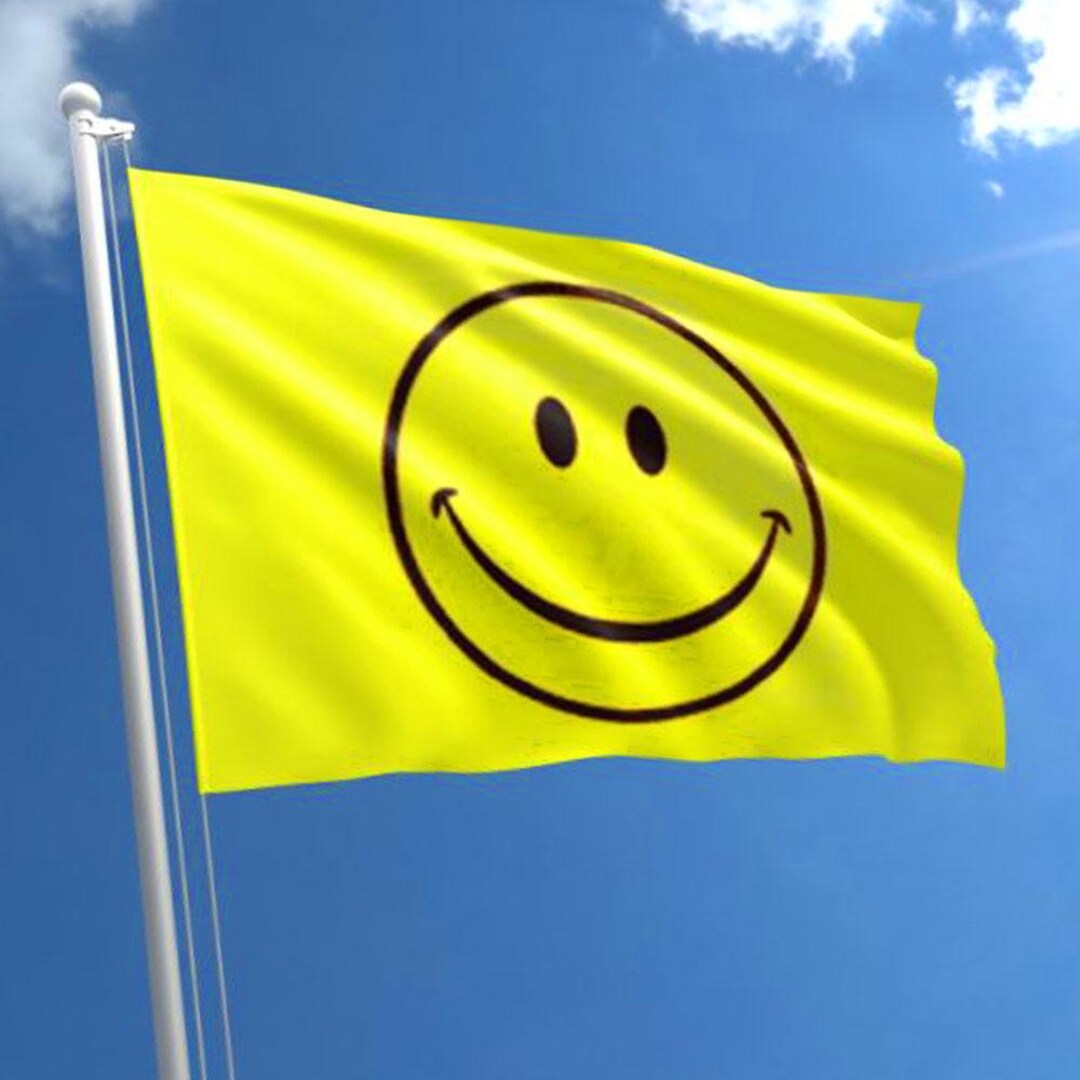 Smiley Face Flag, 150x90cm 5x3ft | Yellow Happy Face Flag | Fun Party ...