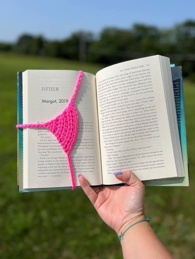 Crochet Book Thong PATTERN (PDF) - Etsy