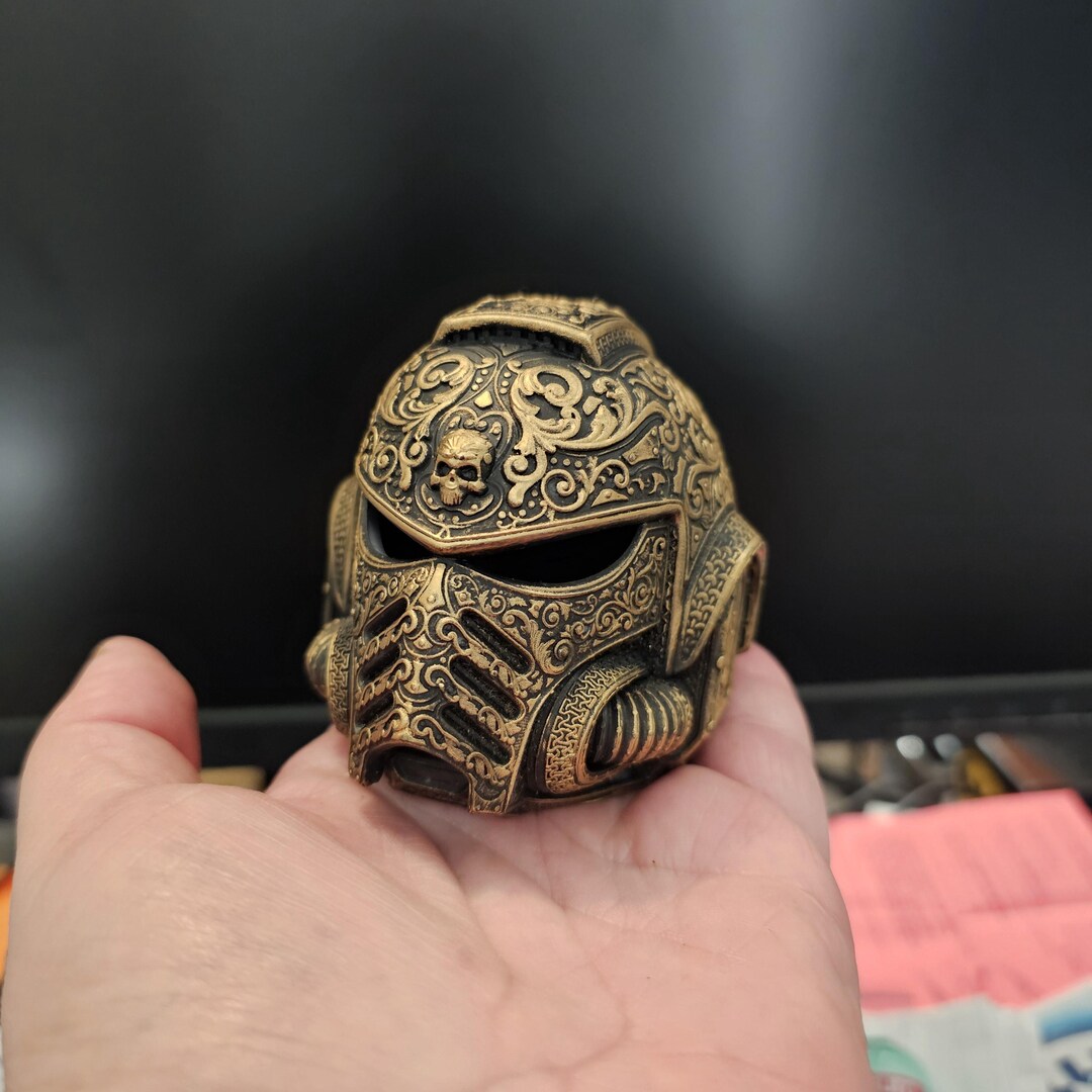 3D Printed MINI Helmet | Desk Helmet | Hand Painted | Space Marine - Etsy