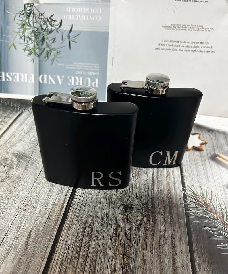 Custom Flasks Groomsmen, Personalized Flask for Groomsmen, Black Hip ...