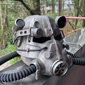 Highly Detailed 3D Printed Wearable Fallout T45 Helmet - Etsy