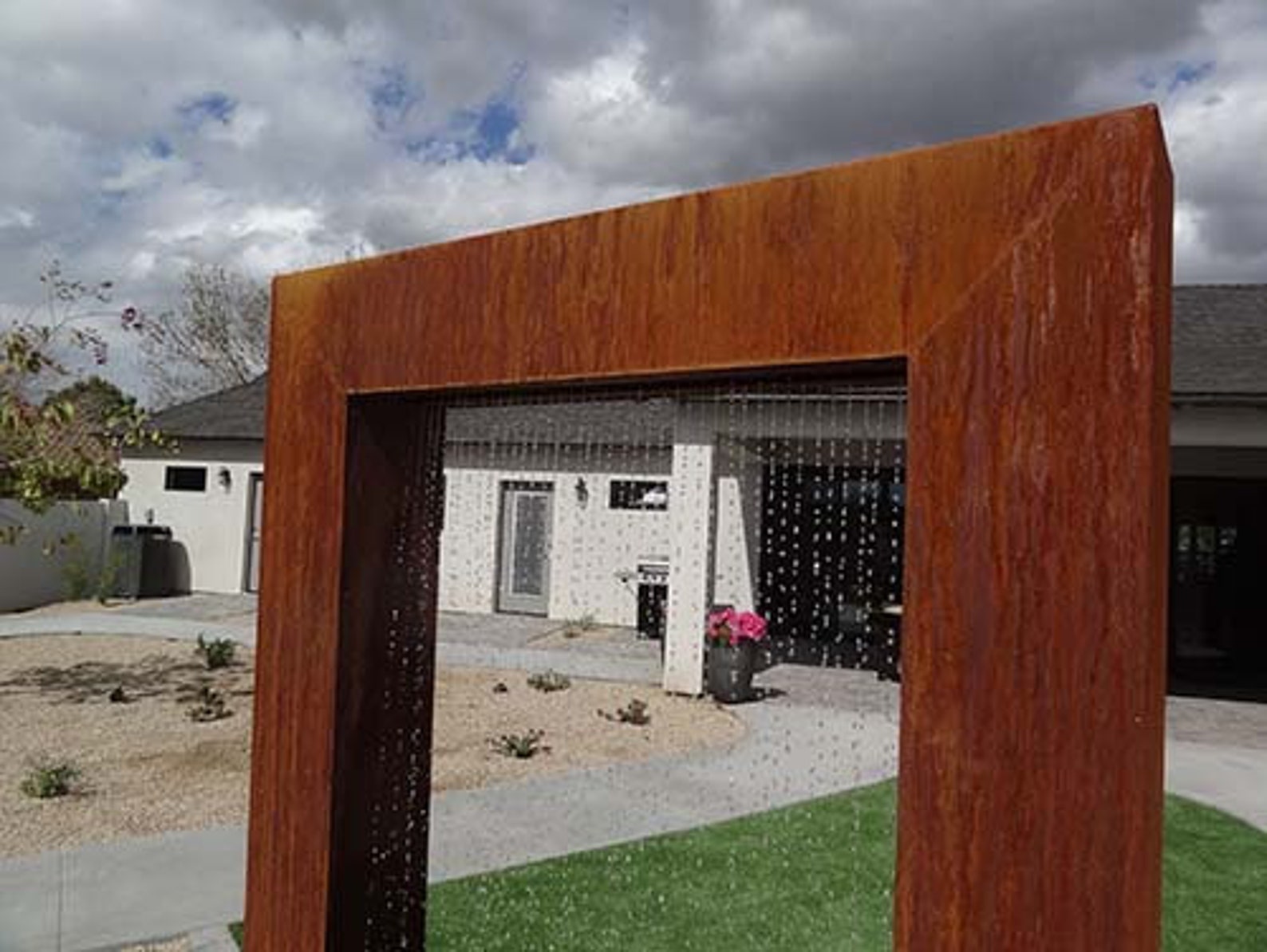 Garden Fountain arcade. Outdoor Water Fountain, Made of Metal, Corten ...