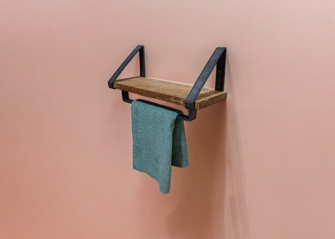 TRIANTAN. Bathroom Rustic Shelf and Towel / Cloth Rack in Heirloom Pine ...