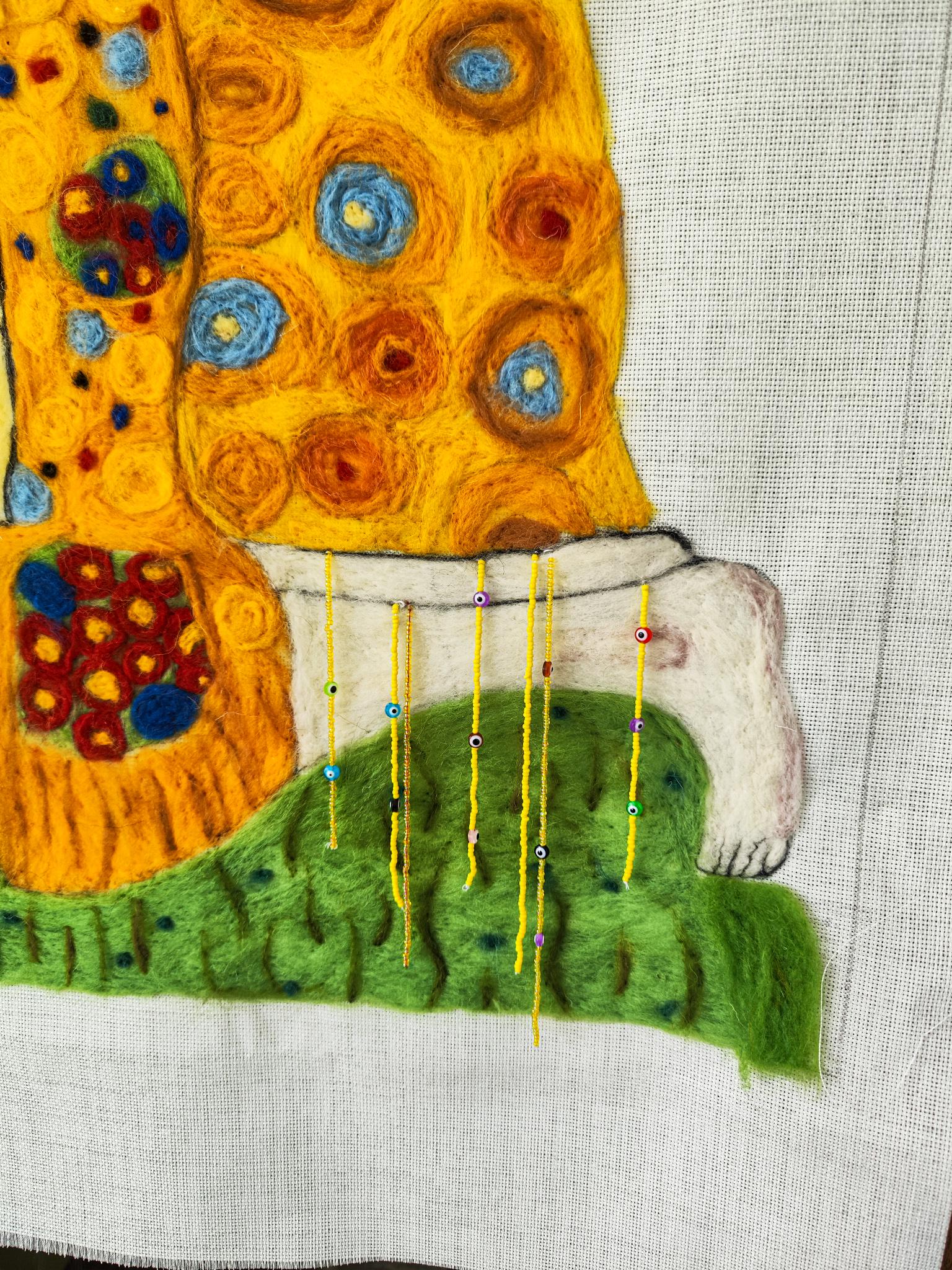 Gustav Klimt the Kiss Wool Painting, Kissing Wall Art, Felted Tapetry ...