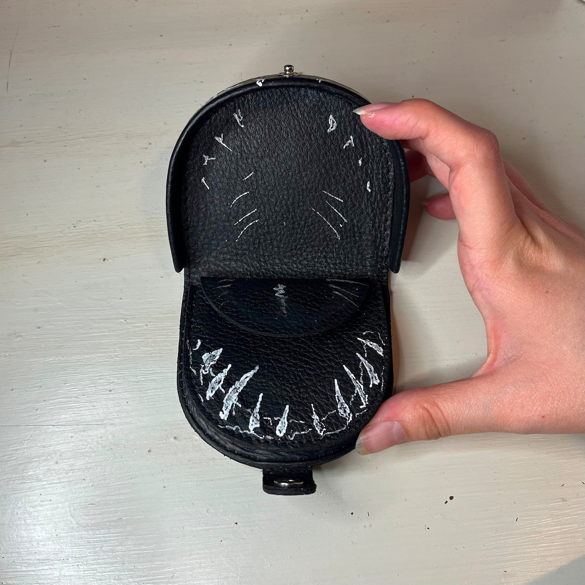 Hand-drawn Artisanal Wallet | Graffiti Art, Street Art, Abstract Art ...