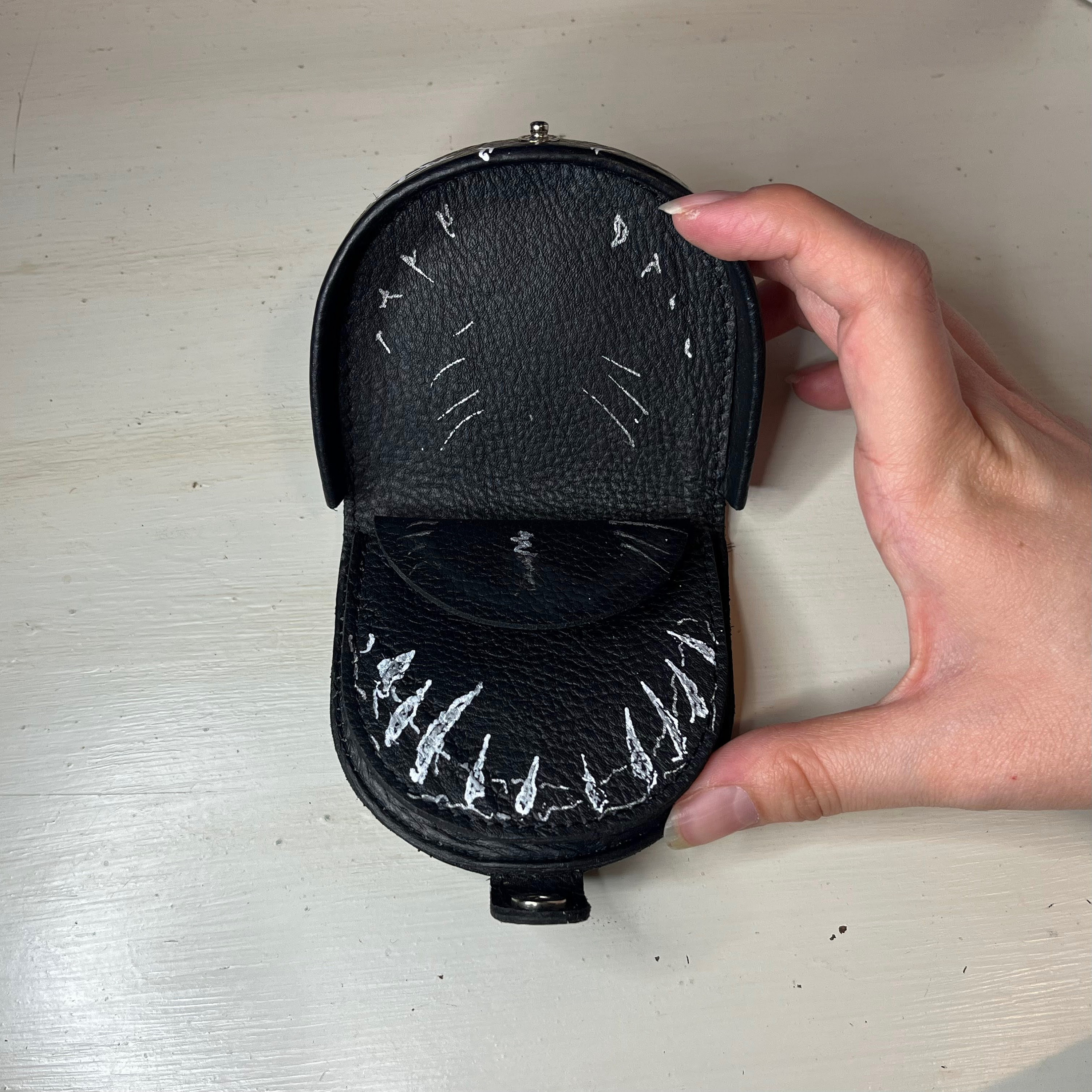 Hand-drawn Artisanal Wallet | Graffiti Art, Street Art, Abstract Art ...