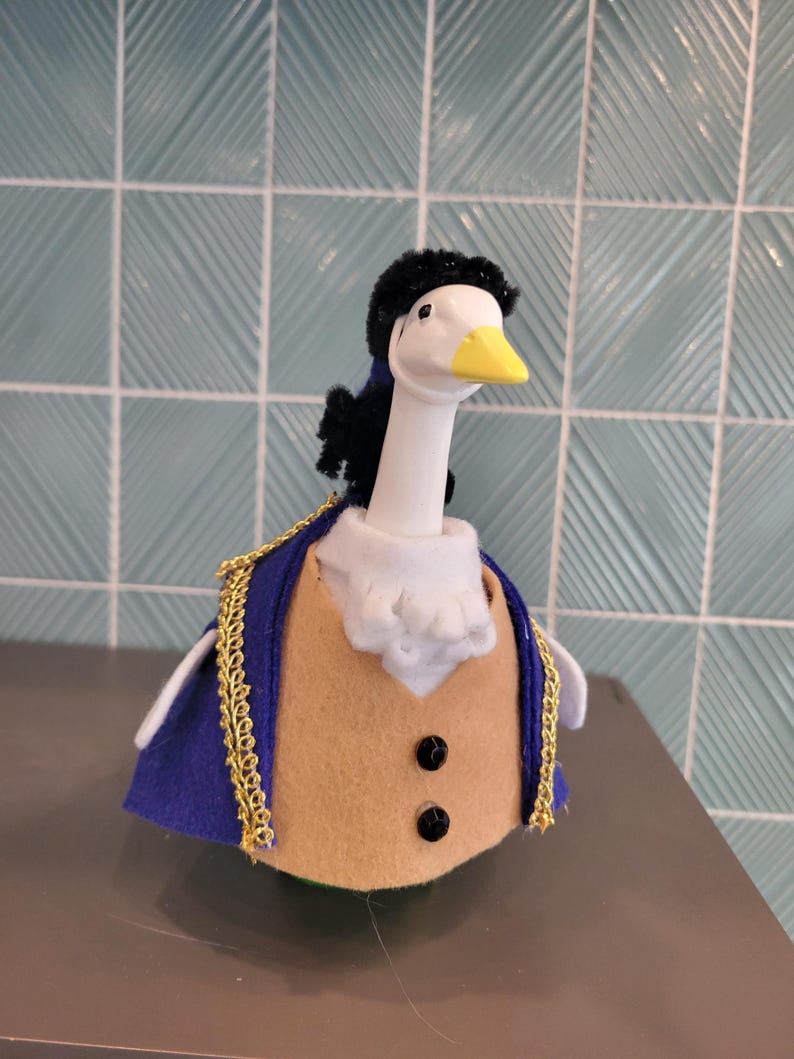 Alexander Hamilton Goose Costume – Founding Father Outfit for 7" Desk ...