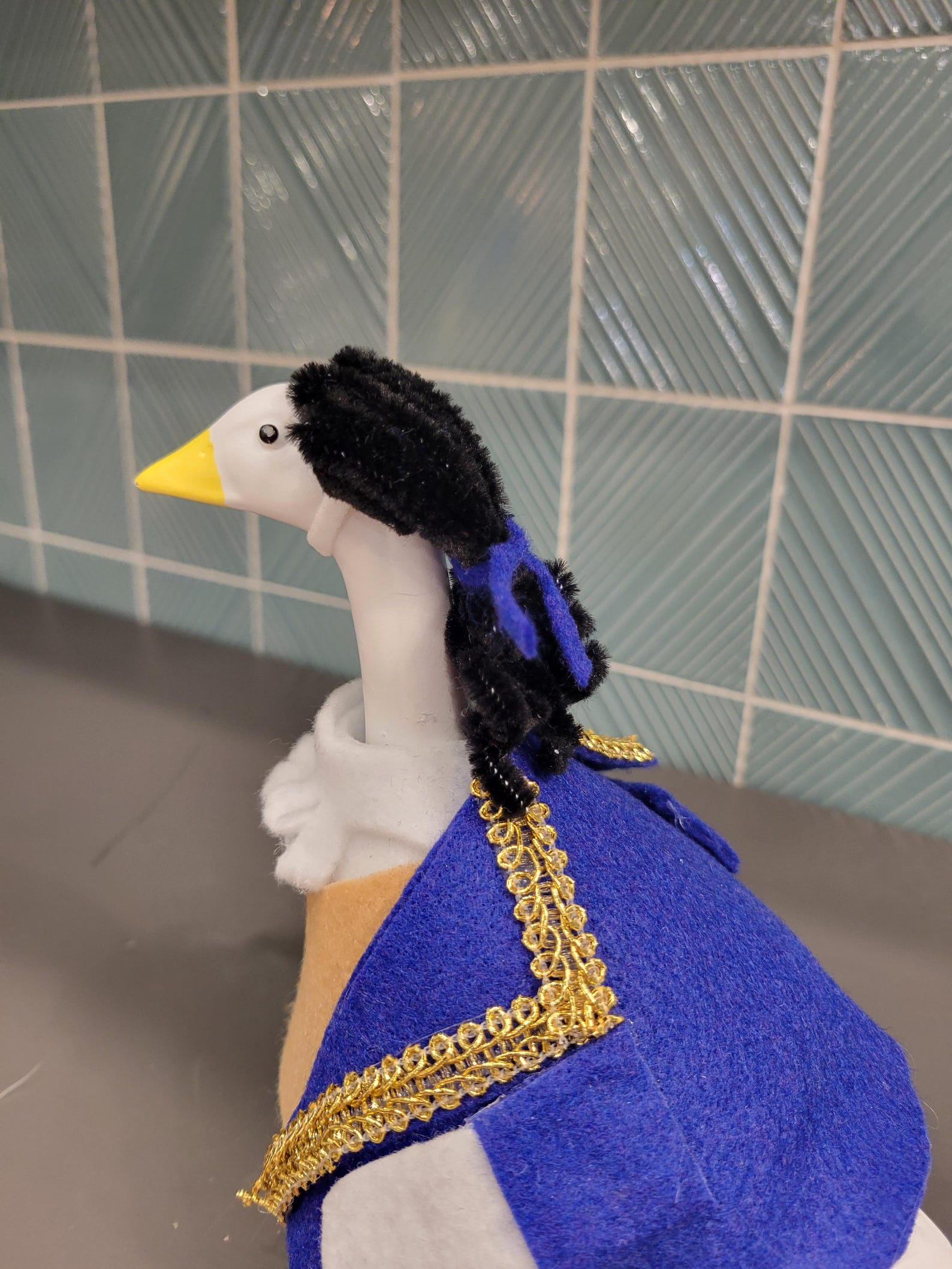 Alexander Hamilton Goose Costume – Founding Father Outfit for 7" Desk ...