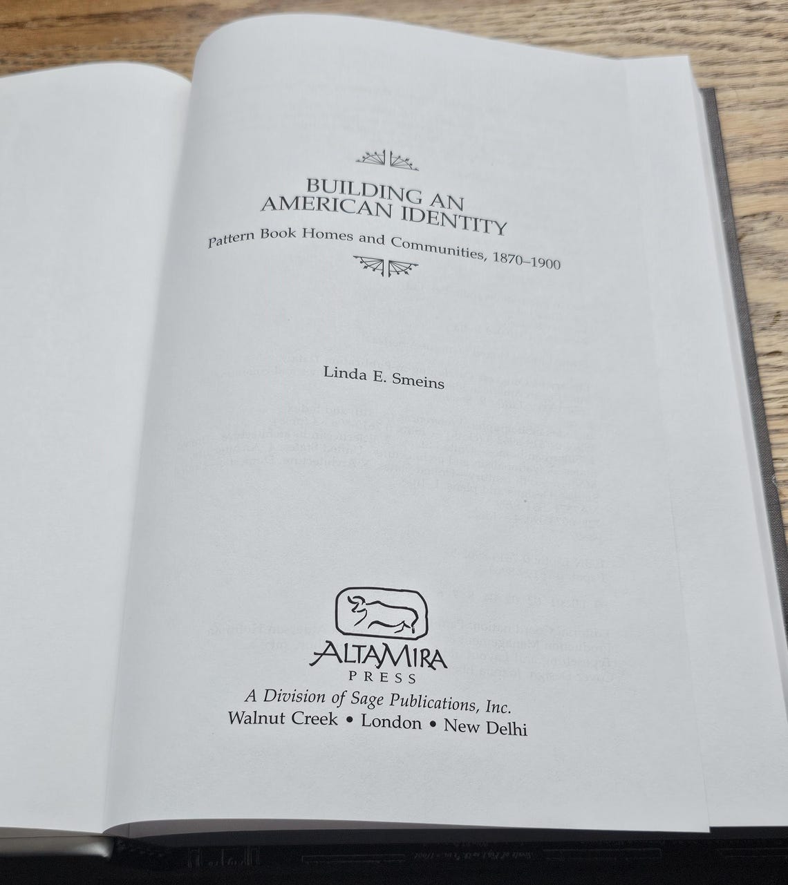 Building an American Identity: Pattern Book Homes and Communities, 1870 ...