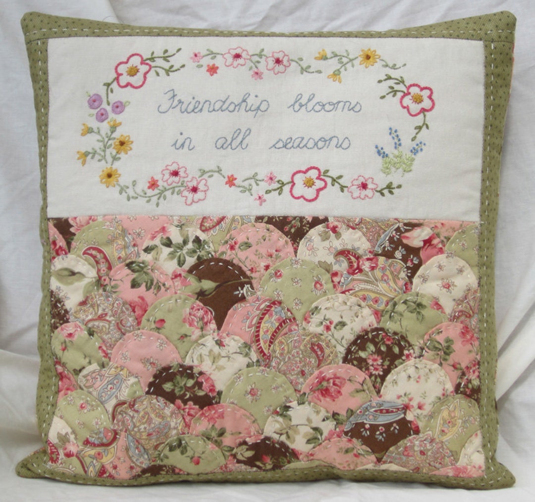 Friendship Blooms Cushion - Pdf Pattern - Etsy
