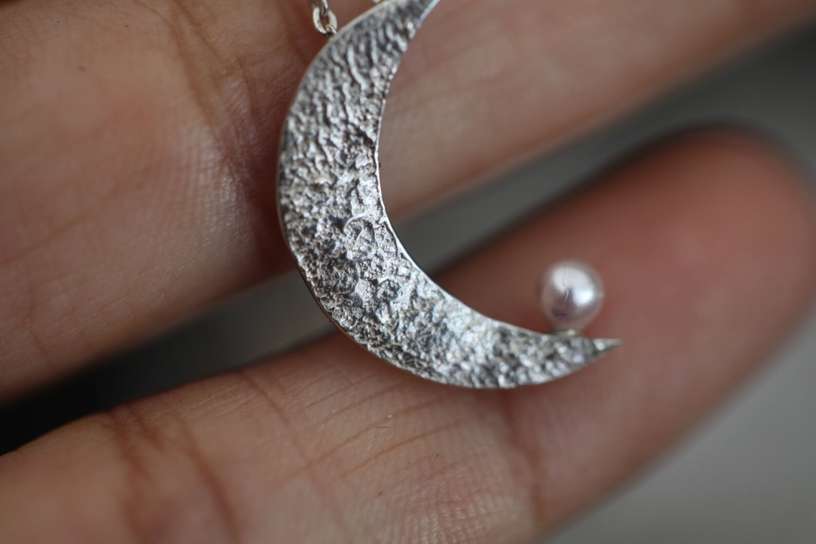 Moon and pearl pendant in sterling silver. Reticulated silver | Etsy