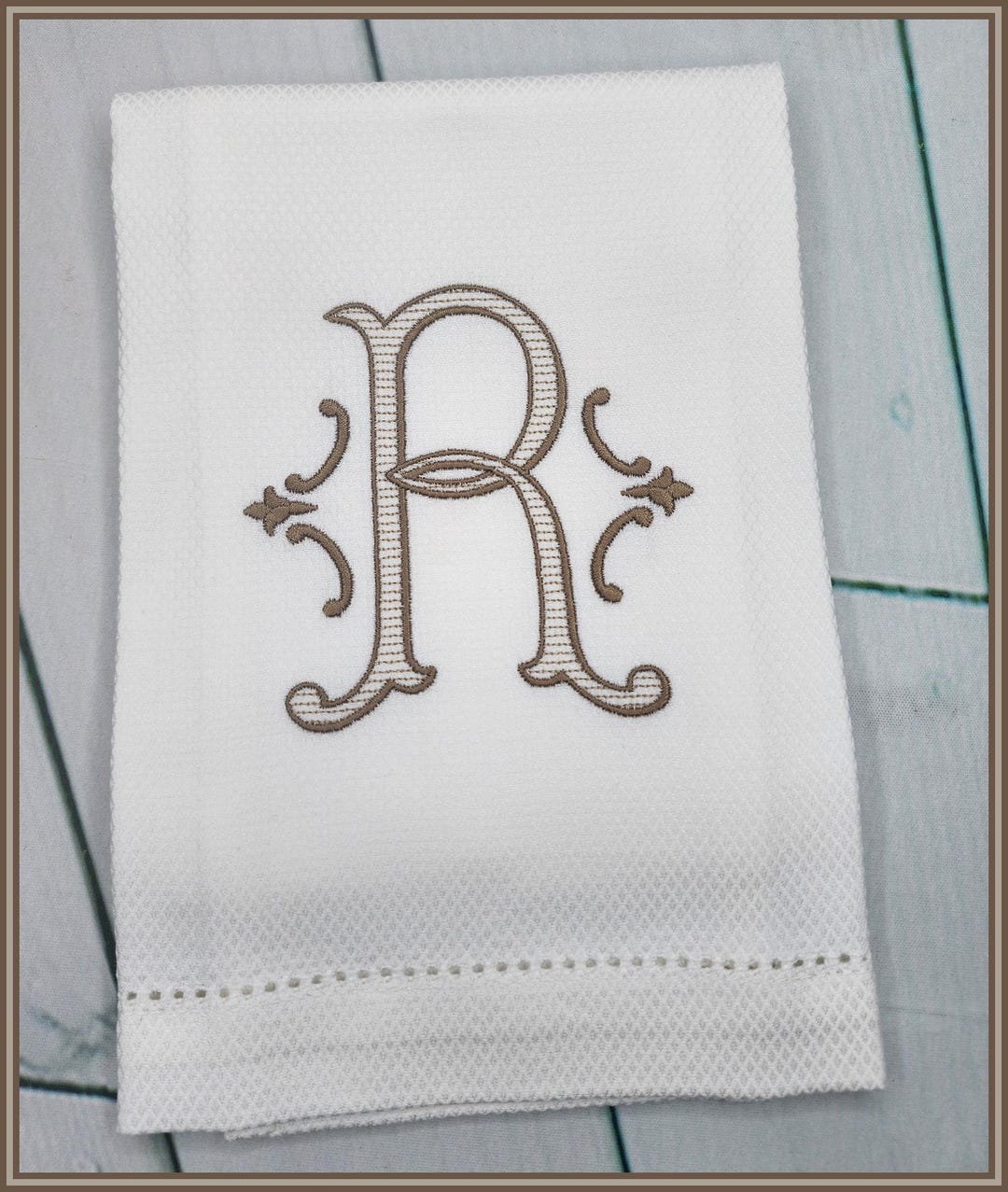 Monogrammed Hand Towel / Kitchen Towel / Wedding Gift - Etsy