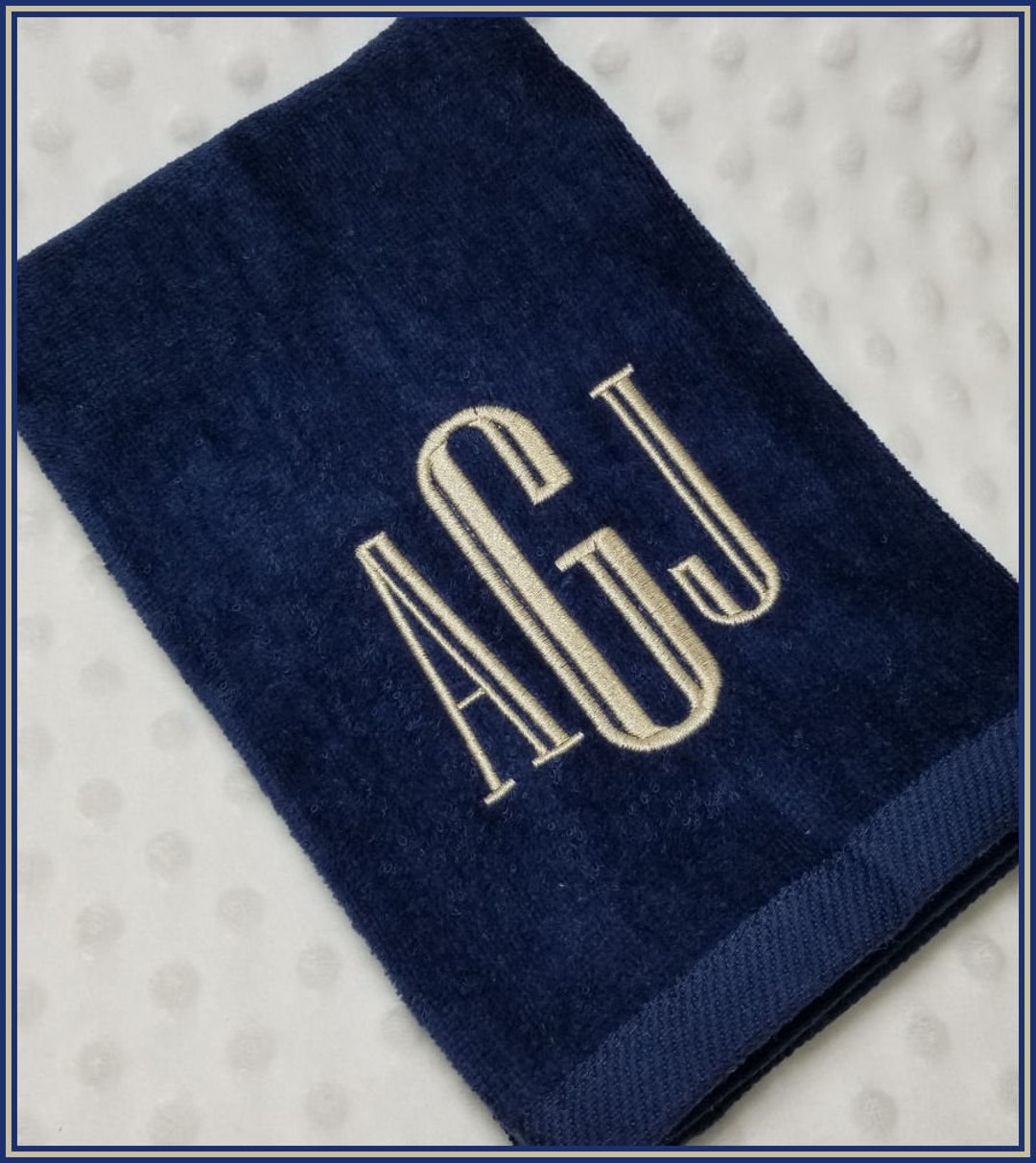 Monogrammed Navy Hand Towel / Wedding Gift / Housewarming Gift - Etsy