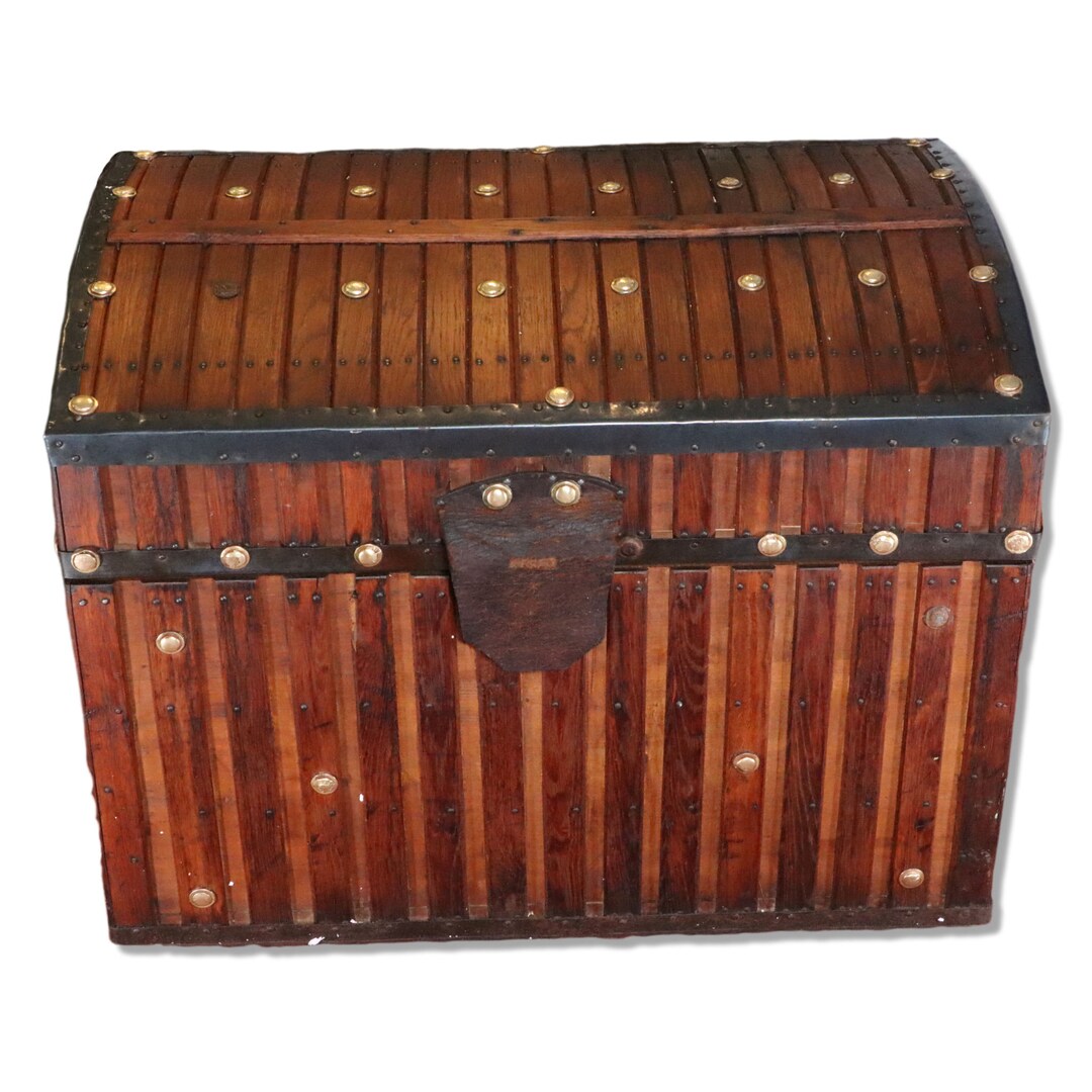 Slatted Panel Curved Top Brass Buttoned Antique Steamer Trunk Antique ...