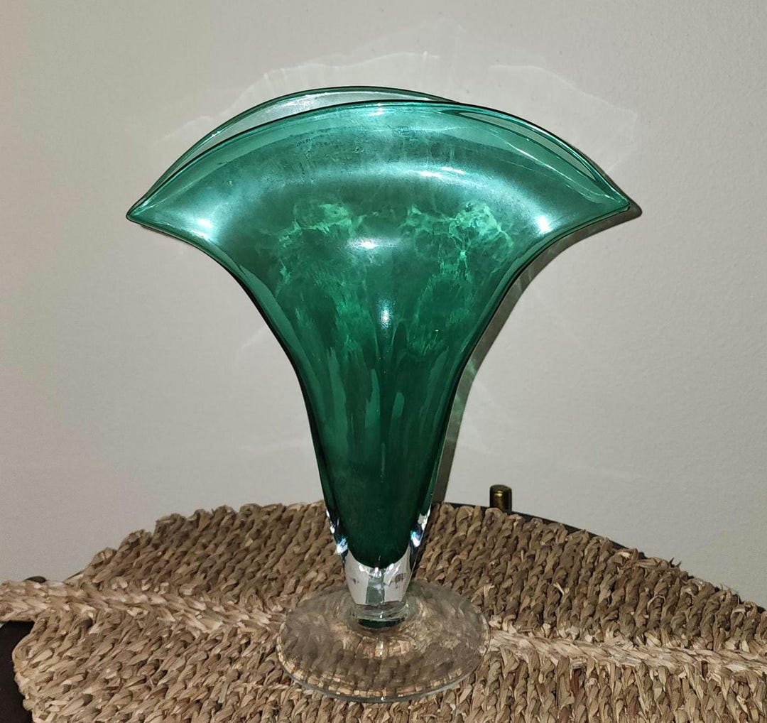 Mid-century Blenko Green Art Glass Fan Vase With Bubble Design - Etsy