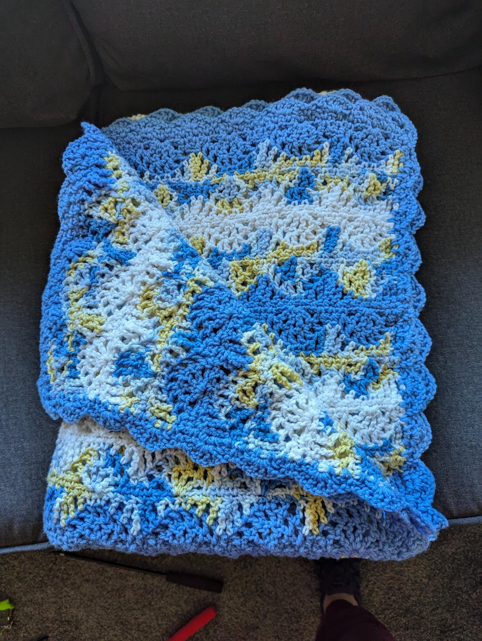 New Handmade *over Sized* "scallop" Crocheted Afghan/blanket in French ...