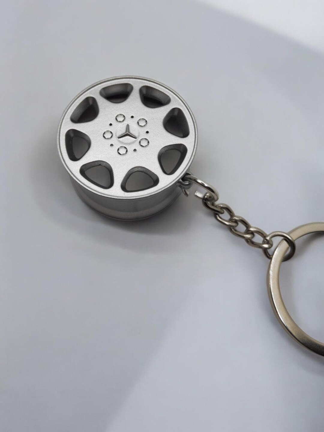 Mercedes W124 Wheel Keychain, 3d Printed Car Accessories, Car Guy Gift ...