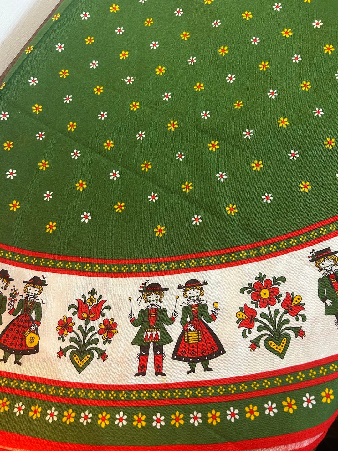 Vintage Mid-century Dutch Daisy Novelty Round Cotton Tablecloth 1970s ...