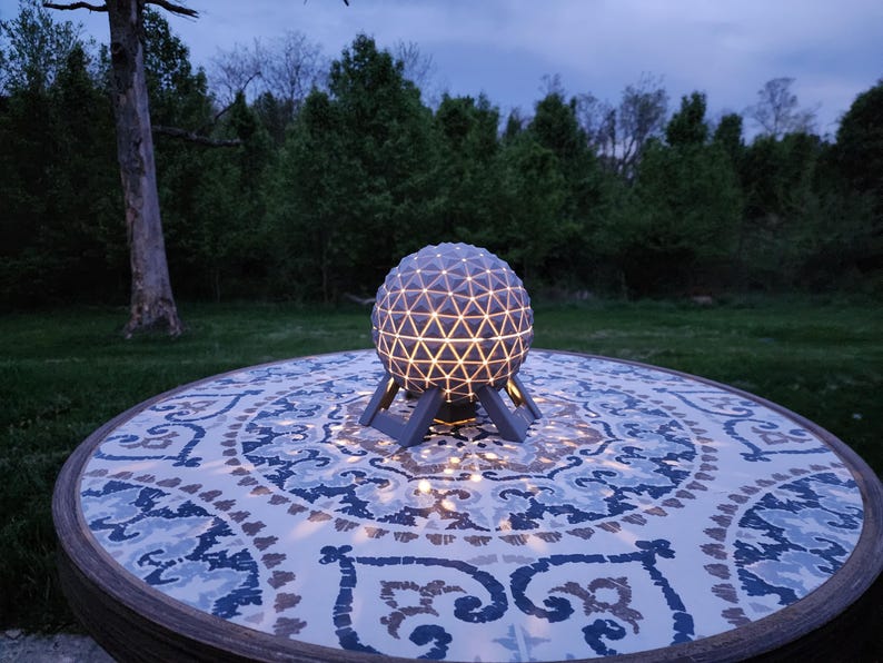 Spaceship Earth Nightlight, EPCOT Lamp, 3D Printed Epcot Ball Light - Etsy