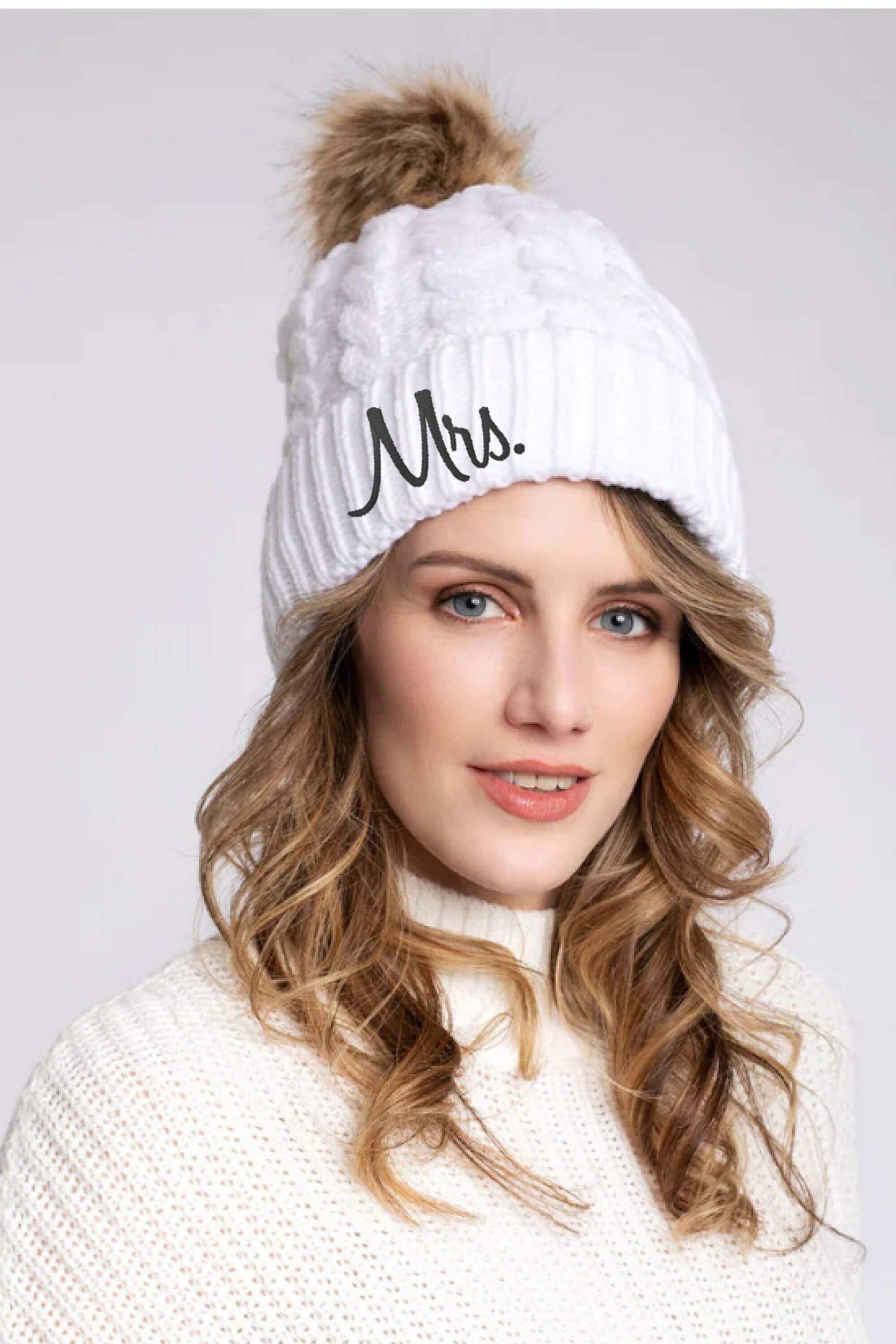 Embroidered Beanie Mr & Mrs Couples Knit Hats Wedding Gift Honeymoon ...