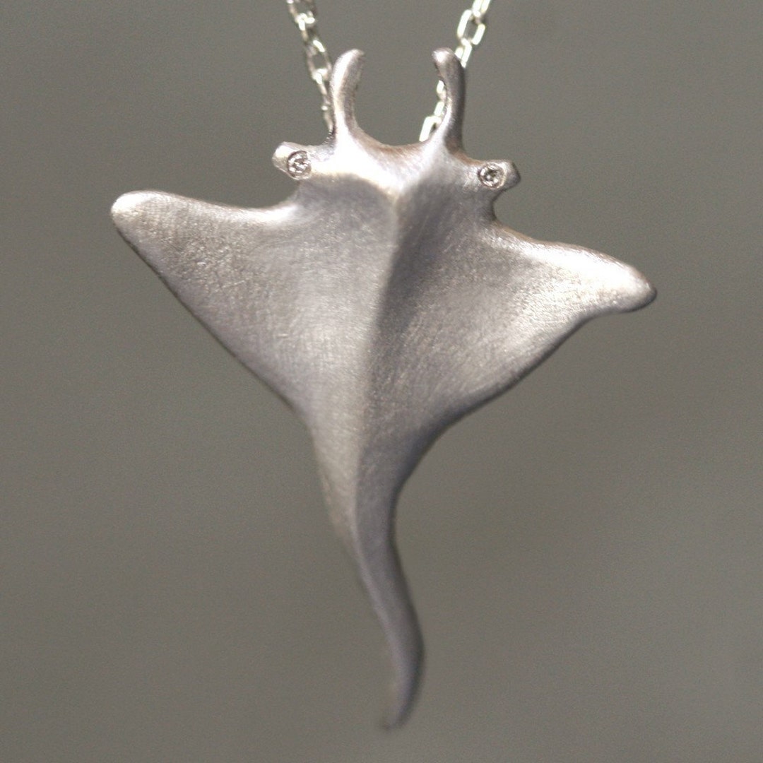 Manta Ray Pendant Necklace in Sterling Silver With Diamonds - Etsy