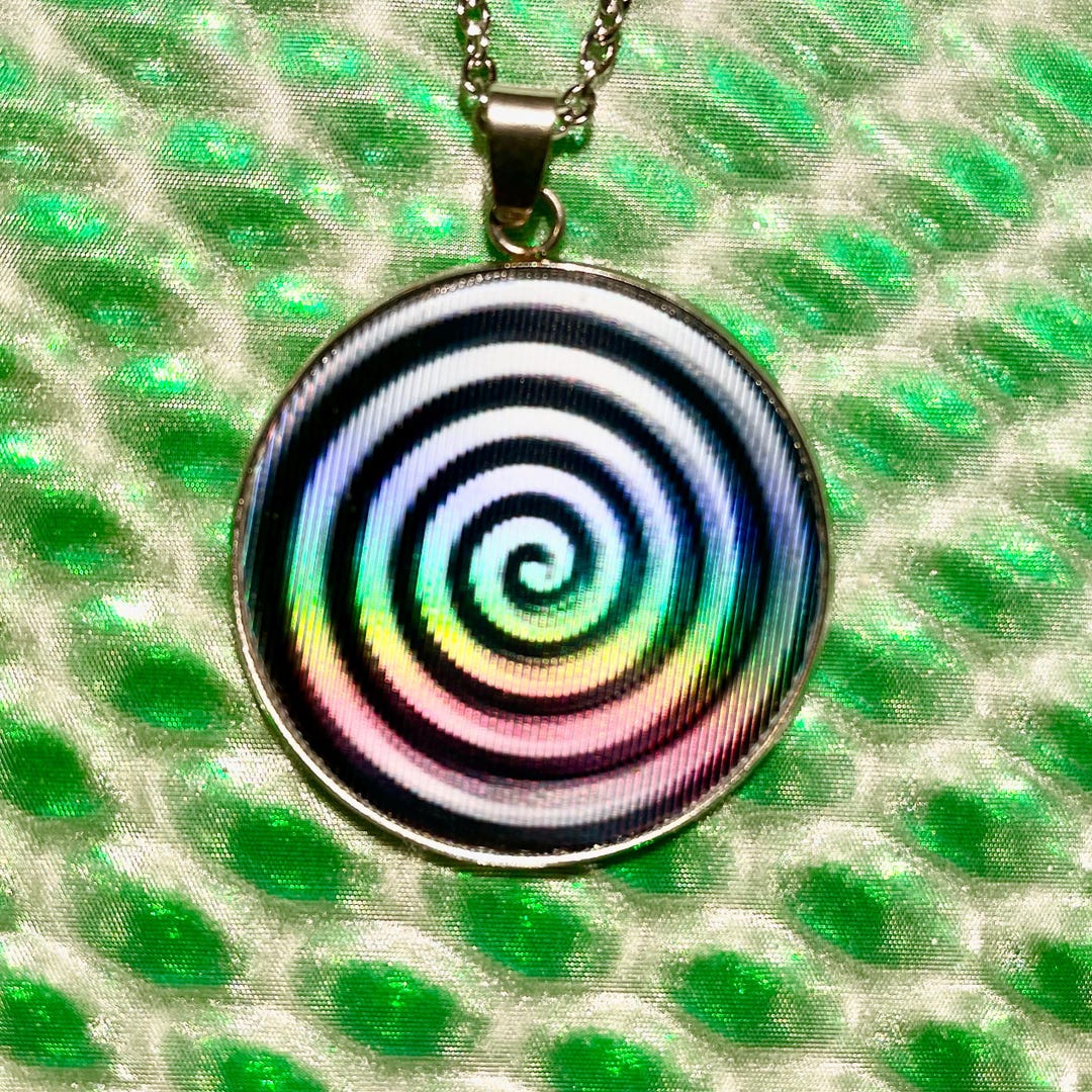 Animated Spinning Psychedelic Hypnotic Spiral Lenticular Pendant 30mm/1 ...