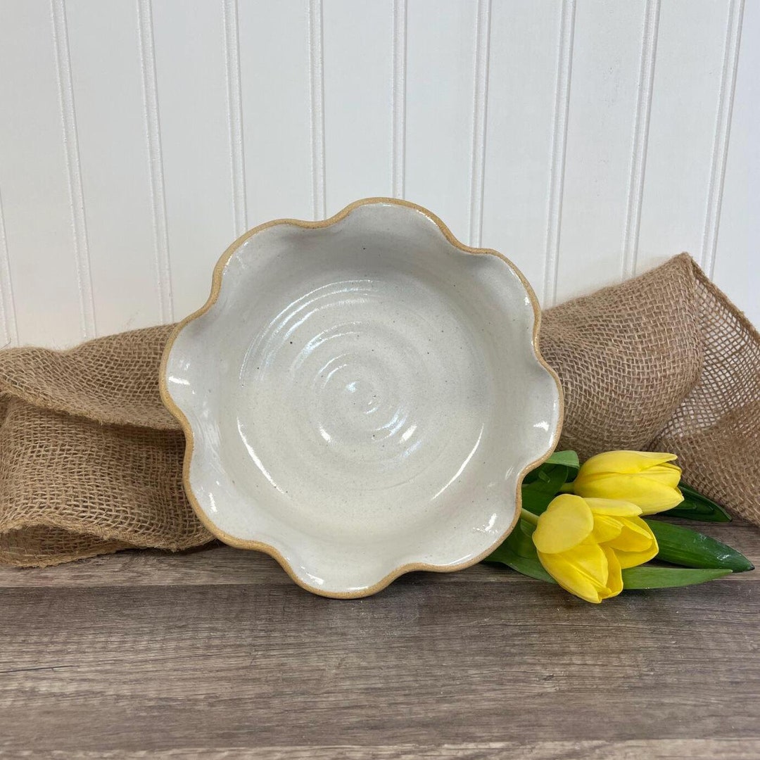 Saltstone White Medium Ruffle Bowl, Handmade Pottery - Etsy